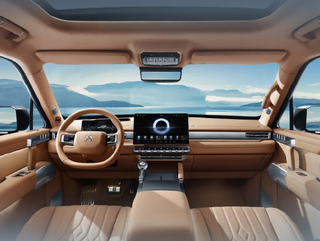 全球首款华为智能越野SUV东风猛士M817开启预售，32.99万起 - 第一电动网